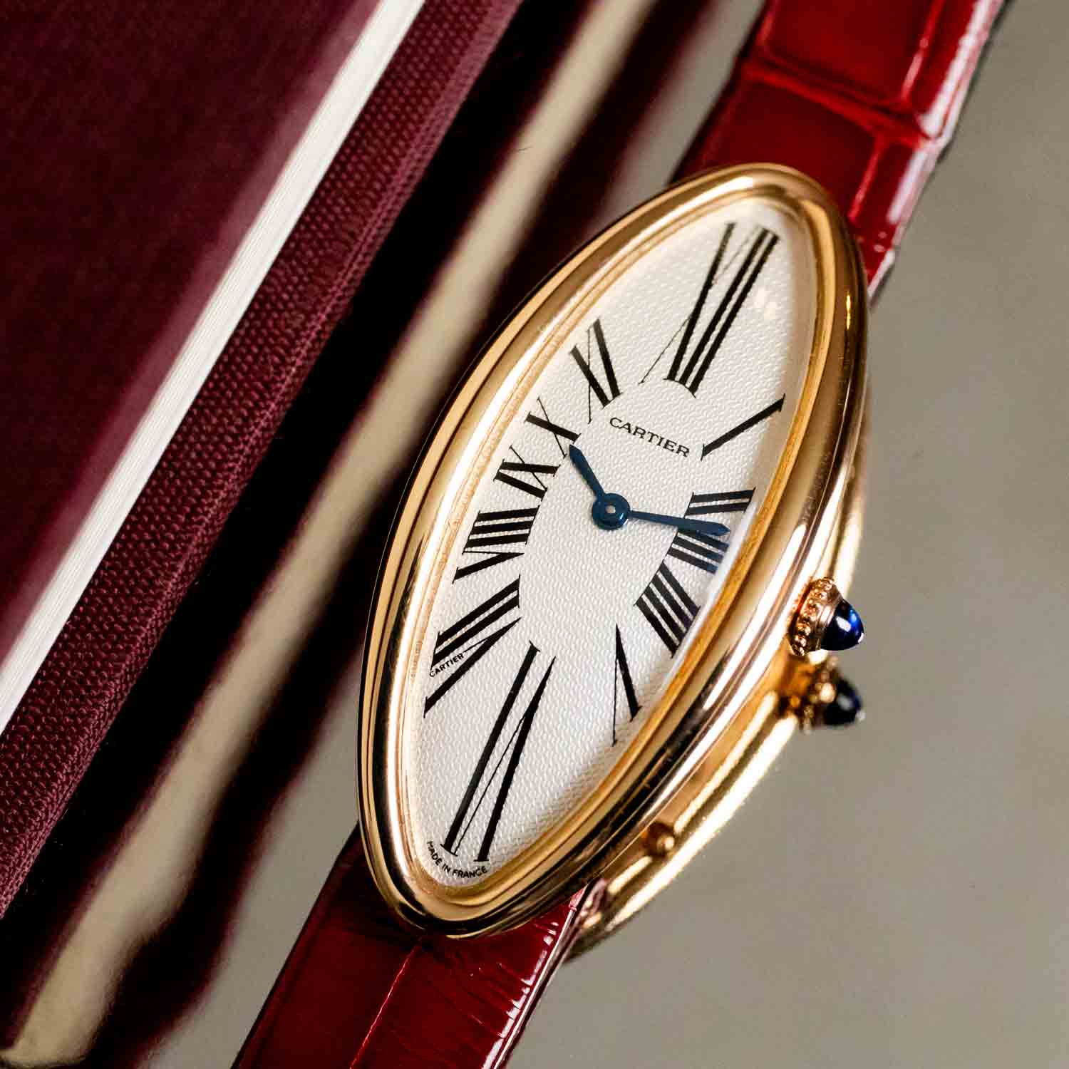 Cartier Baignoire Allongée 2606 - AMSTERDAM VINTAGE WATCHES