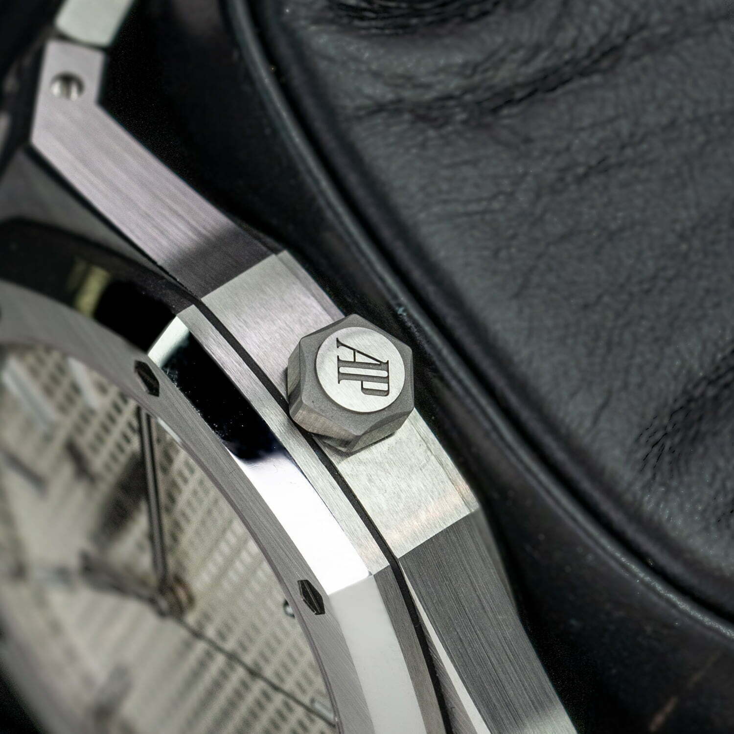 Audemars Piguet Royal Oak 15500ST - Amsterdam Vintage Watches