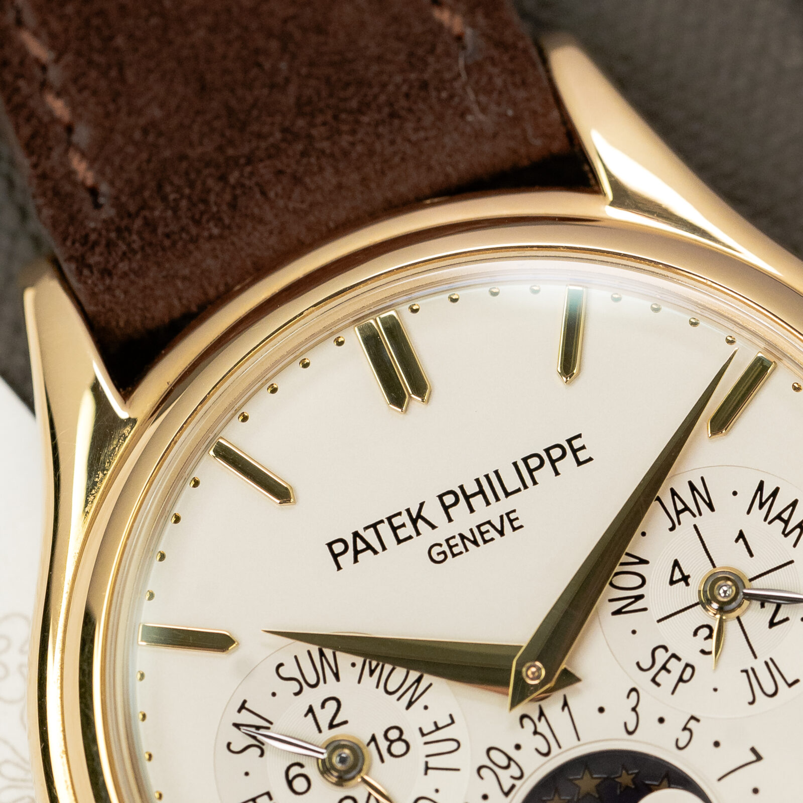 Patek Philippe Perpetual Calendar 5140J - Amsterdam Vintage Watches