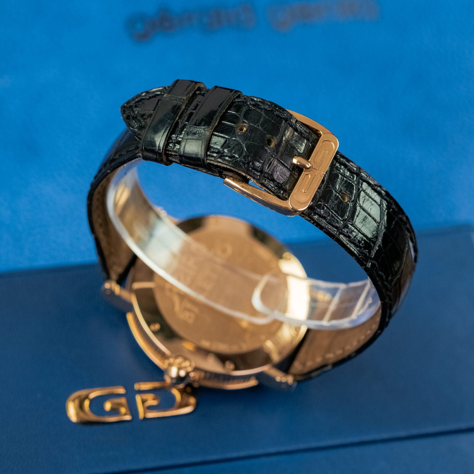 Gerald Genta Biretro G.3734.7 'Tahitian MoP' - Amsterdam Vintage Watches