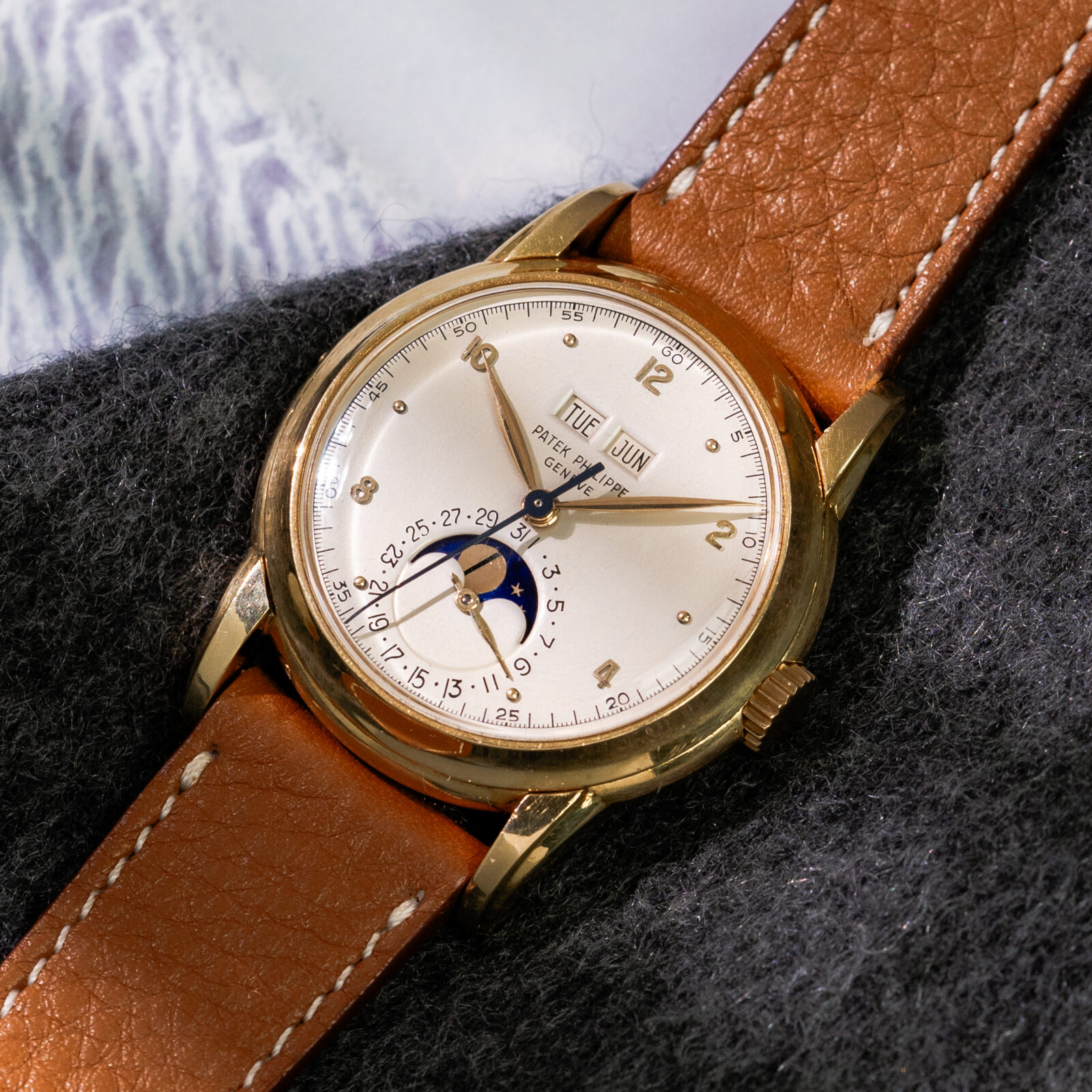 Patek Philippe 2497 '1st Series' - Amsterdam Vintage Watches