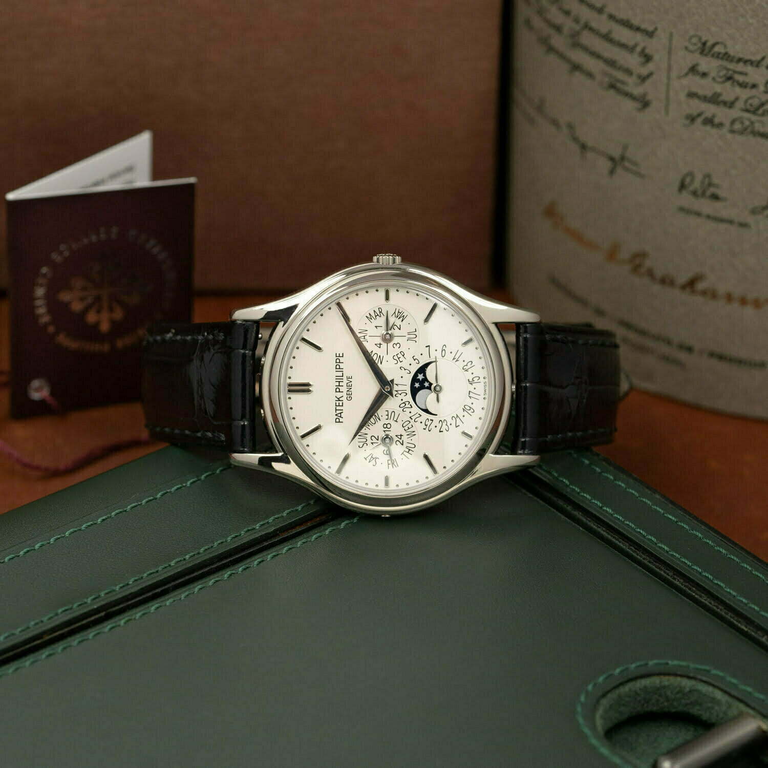 Patek Philippe Perpetual Calendar 5140G - Amsterdam Vintage Watches