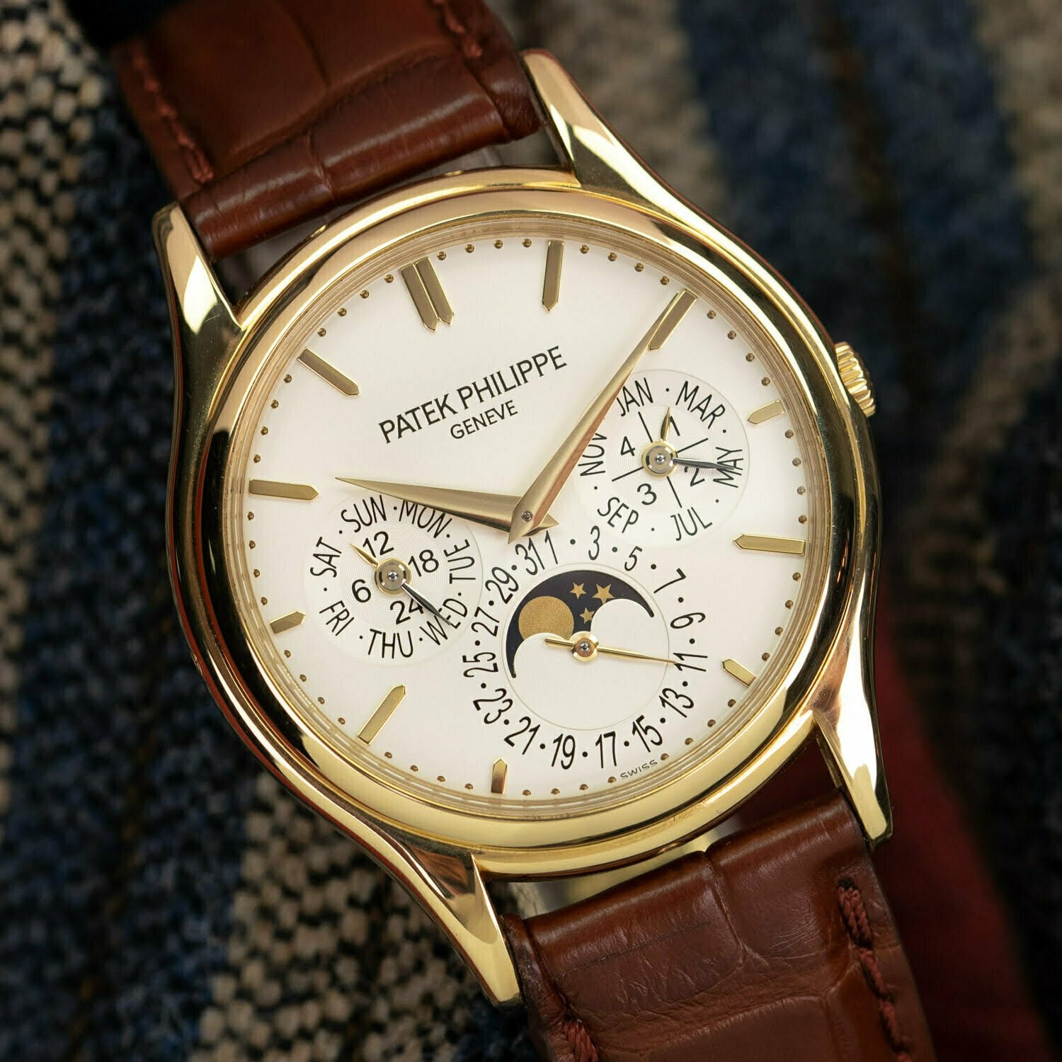 Patek Philippe Perpetual Calendar 5140J - Amsterdam Vintage Watches