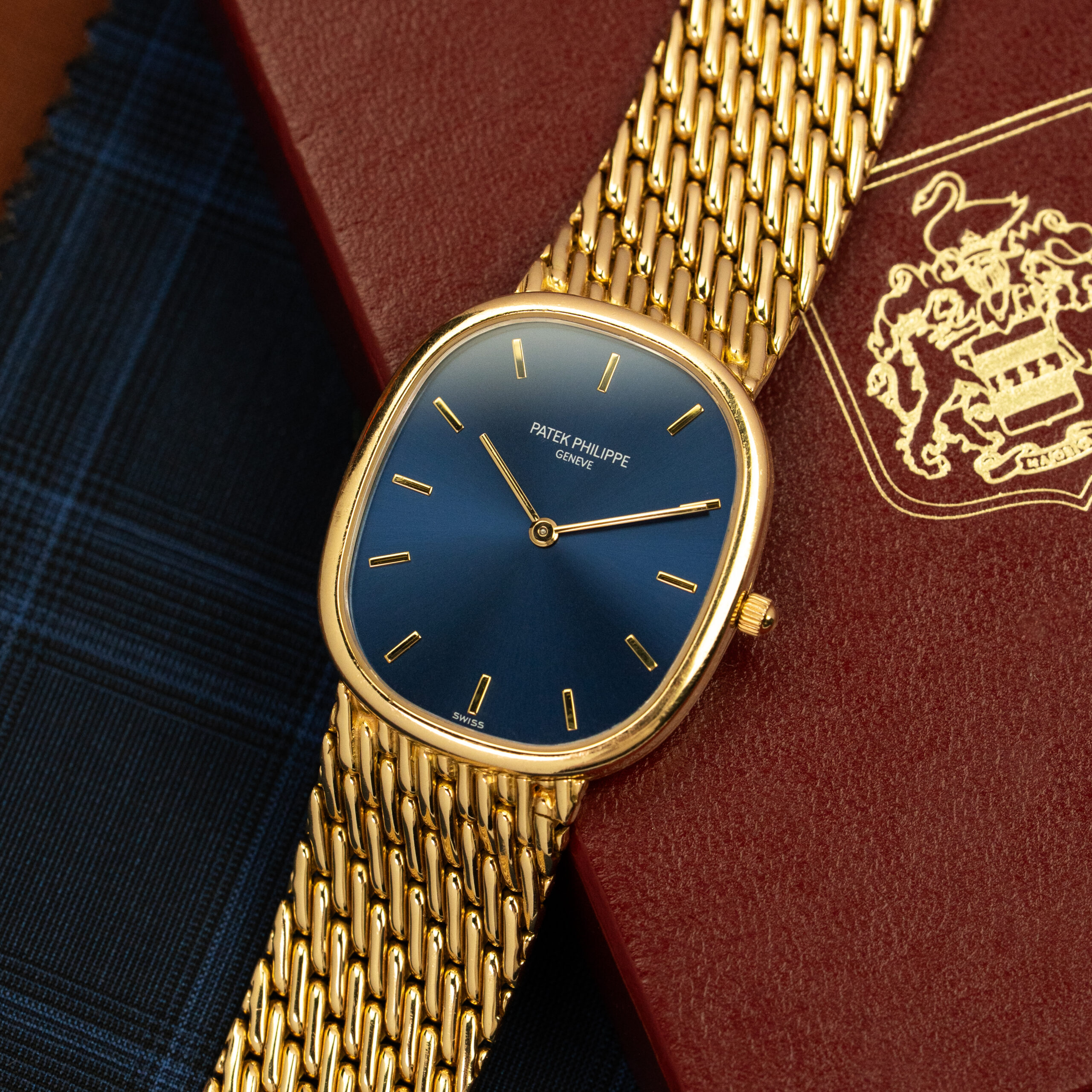 Patek Philippe Ellipse 3738/118 - Amsterdam Vintage Watches