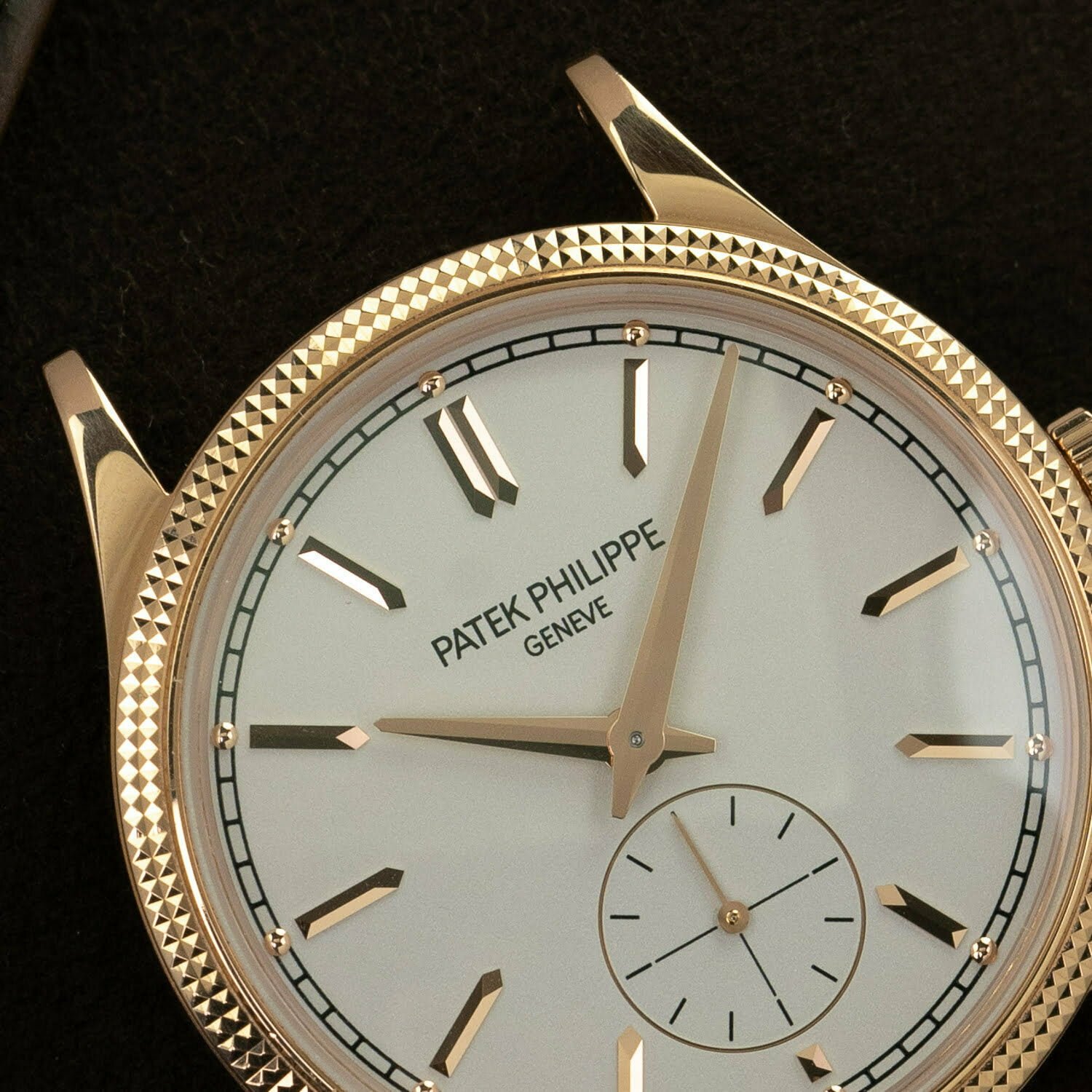 Patek Philippe Calatrava 6119R-001 - Amsterdam Vintage Watches